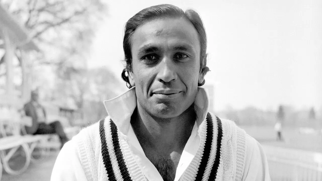 Former Pakistan all-rounder Billy Ibadulla dies at 88 - Trending Pakistan